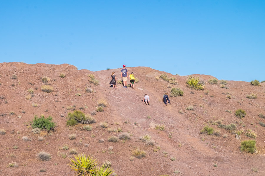Guide for Hiking Bridge Spring Arch near Vegas – Photography & Travel