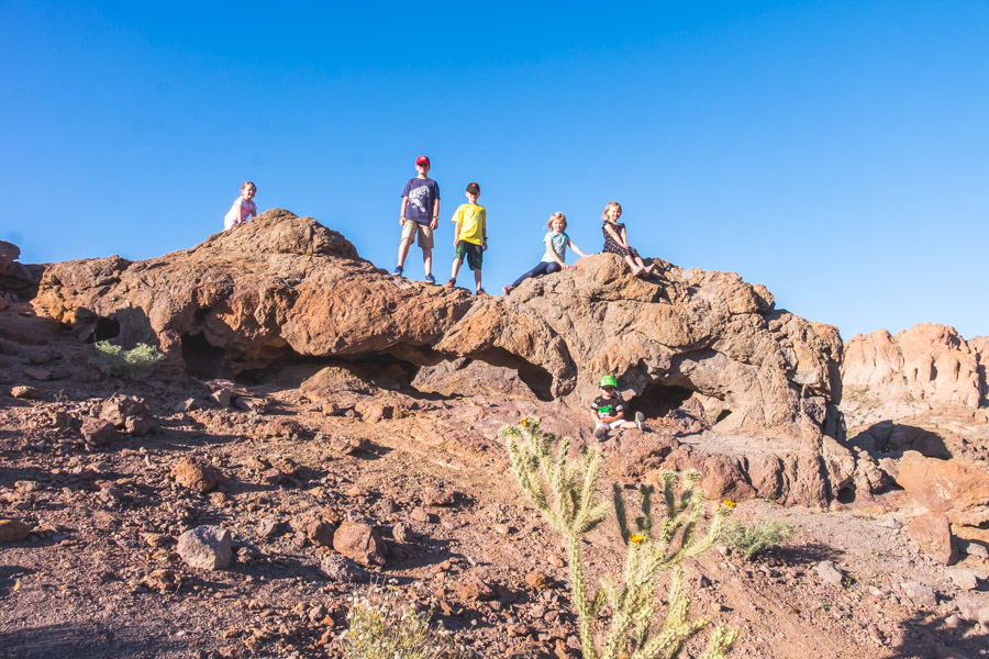 Guide for Hiking Bridge Spring Arch near Vegas – Photography & Travel