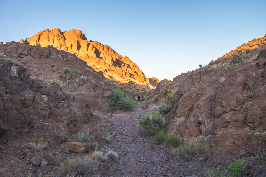 Guide for Hiking Bridge Spring Arch near Vegas – Photography & Travel